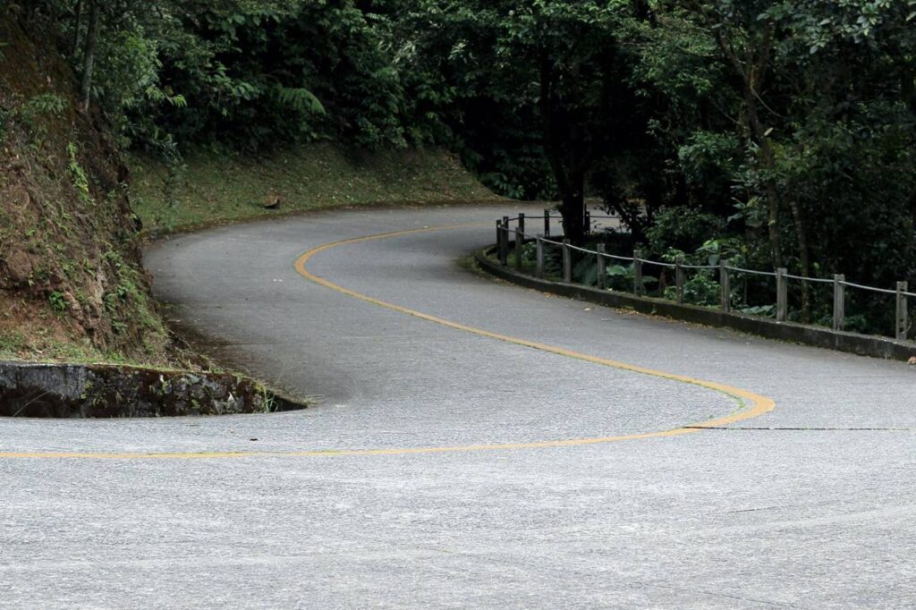 Common Road Hazards Examples and Tips to Prevent Accidents