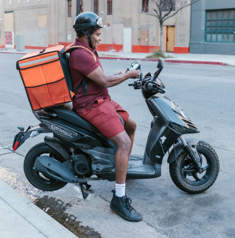 Can I Use My Private Motorcycle for Delivery Without Franchise?